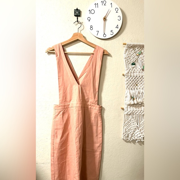pando grove | Dresses | Chic Peach Backless Apron Dress | Poshmark